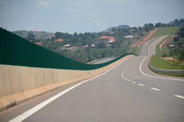 The amazing Kampala-Entebbe Expressway! | Showbizuganda