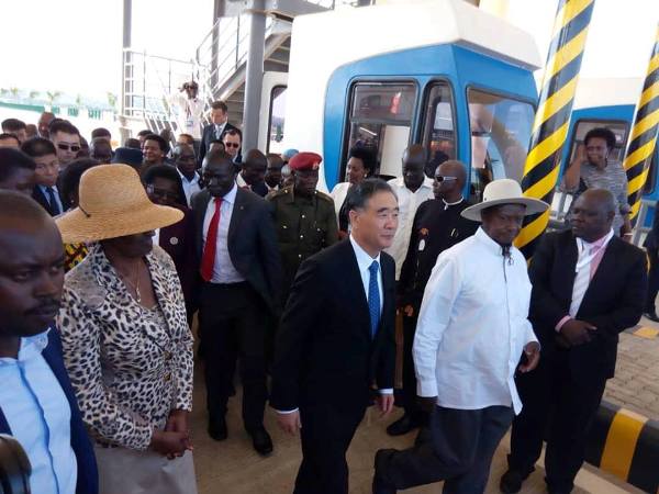 It’s official! Kampala – Entebbe Expressway commissioned – Showbizuganda