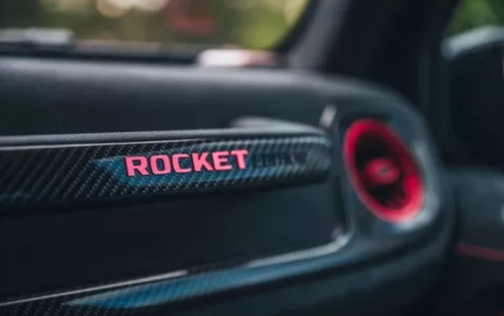 Mercedes-AMG-Based 900 Rocket Now 'World's Fastest SUV' Claims Brabus ...