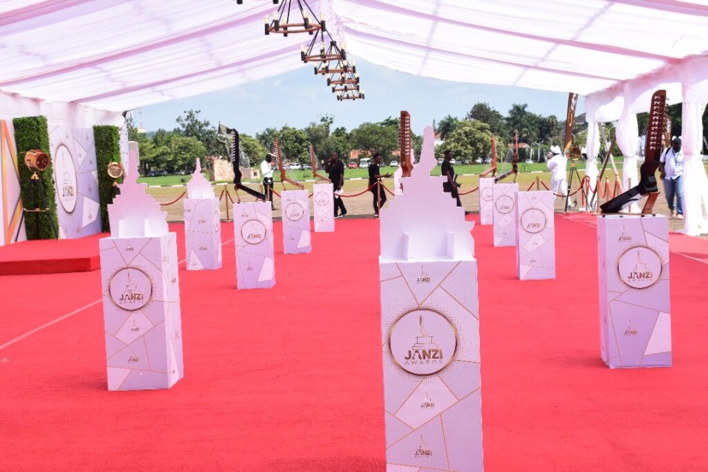 Photos: Pomp, Glitz and Glam as Janzi Awards ceremony kicks off ...