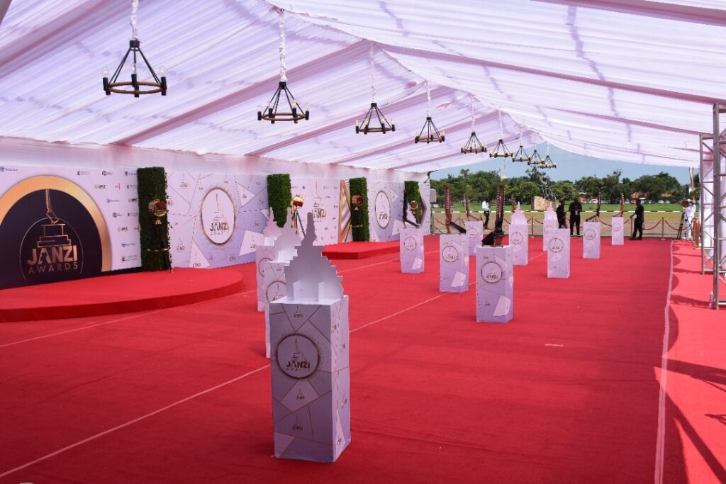 Photos: Pomp, Glitz and Glam as Janzi Awards ceremony kicks off ...