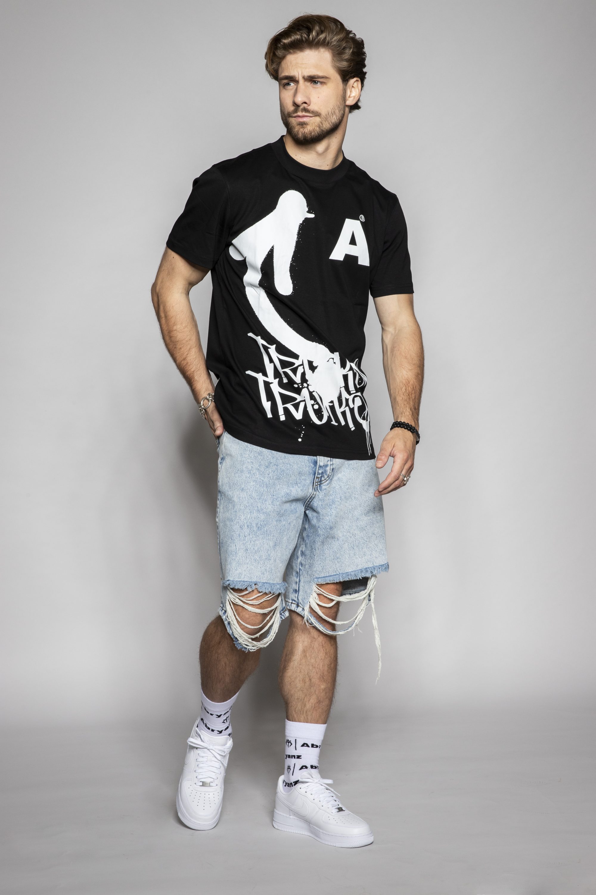 Abryanz and Truikon Announce Collaboration with a Limited Capsule ...